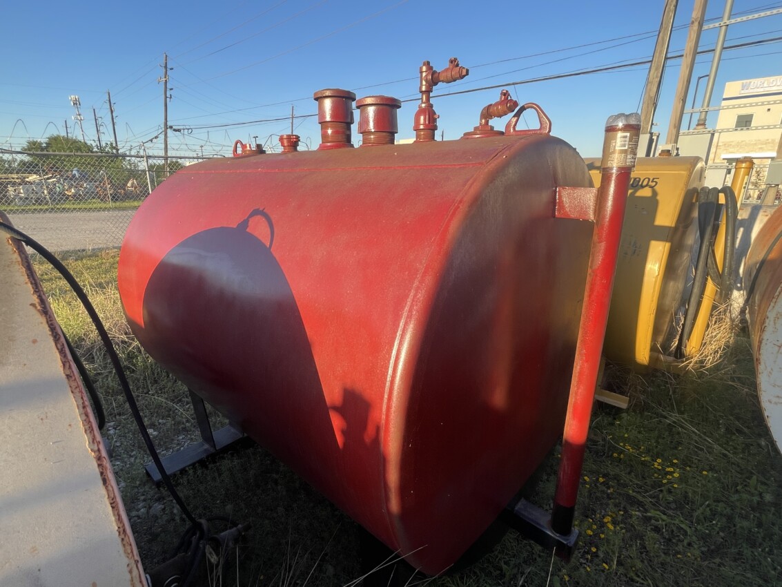 500 Gallon Diesel Fuel Tank- Qty 2 available - WPP Item 9374