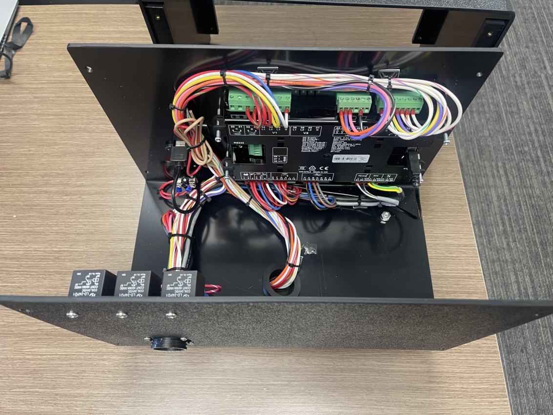 Deep Sea DSE 7310 MKII Controller w/ Wiring Harness & Enclosure – New ...